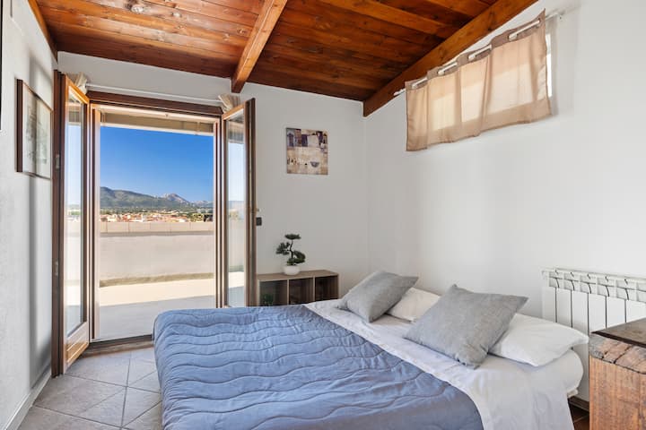 [Jacuzzi]attico Con Terrazza Nel Cuore Di Olbia - Olbia