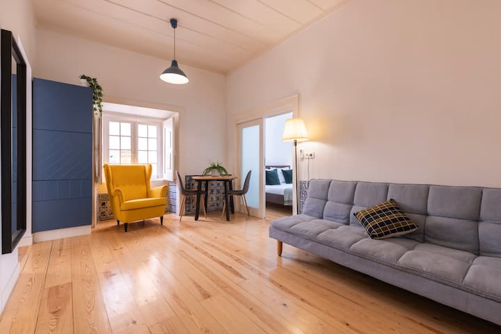 The Nest Of Carrião Street | Walk Av Da Liberdade - Marvila