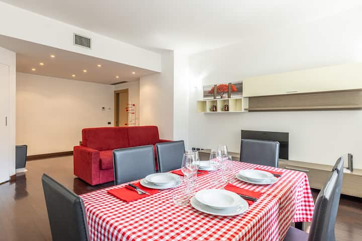 Red Pasubio (Garibaldi/duomo/centro) - Milan