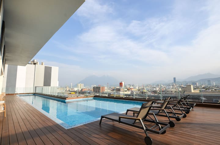 1 King & 2 Twin Bed | 6 People 2br2br | Gym & Pool - Monterrey