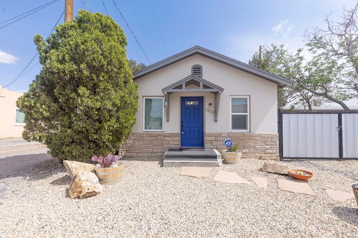 Bell Bungalow - Las Cruces, NM