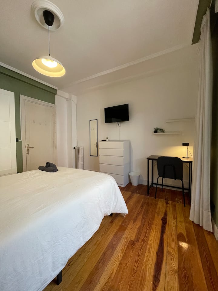 Preciosa Habitación En Indautxu - Bilbao