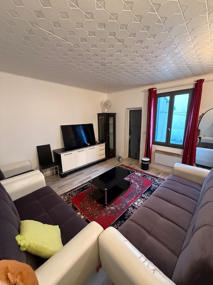 Maison Calme Avec Jardin - Courbevoie