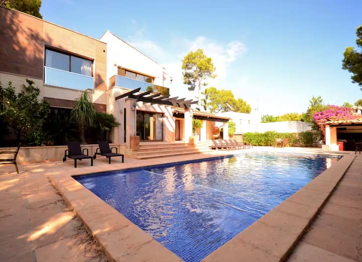 Villa Bonita | A Peaceful Oasis In Magaluf - Palma Nova