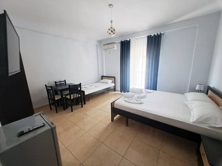 One Bedroom Apartment At Vila Romeo - Qeparo
