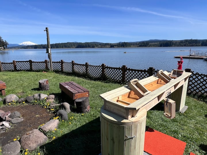 Cabin 1 Bedroom - Room 7 - Seaquest State Park, Castle Rock