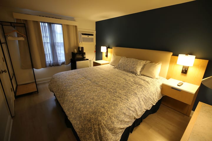 King Room With Balcony - Rockland, ME