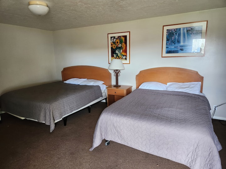 Family Suite 2 Qn  - Economy (Unit 12) - Bear Lake