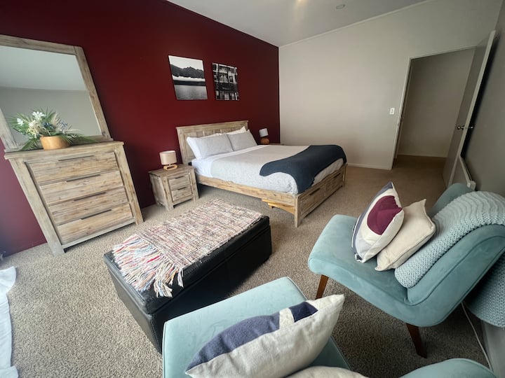 Large Cozy Queenstown Apartment - Queenstown