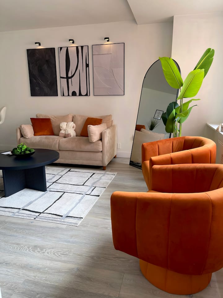 5 Min Walk To Metro | Minutes From Dc | Cozy Lux! - Marymount University, Arlington