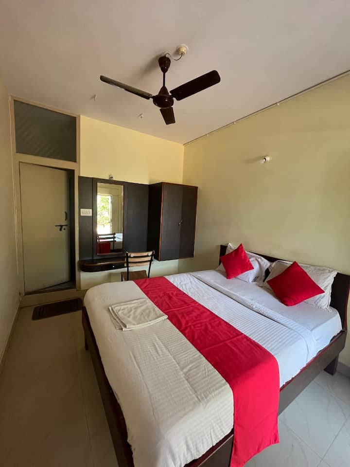 Deluxe Room With Ac - Chikkamagaluru