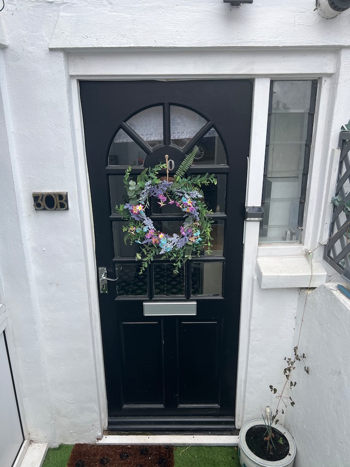 Little Home In The City - Cardiff
