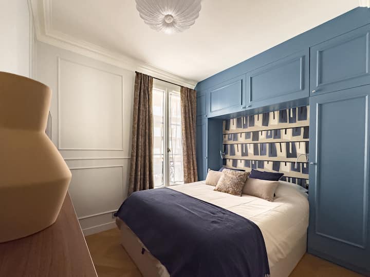 L'élégant Pétrarque - Chic, Trocadéro - Paris