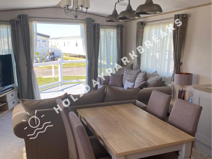 Luxurious 2 Bedroom Lodge - Selsey