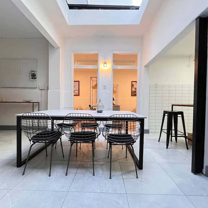 Casa Con Garaje 3 Dorm Y 2 Baños,  Casco Historico - 몬테비데오