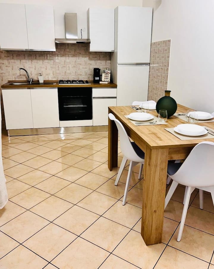 "Philia" 2-bedroom Apt, 50m From The Beach - Naxos