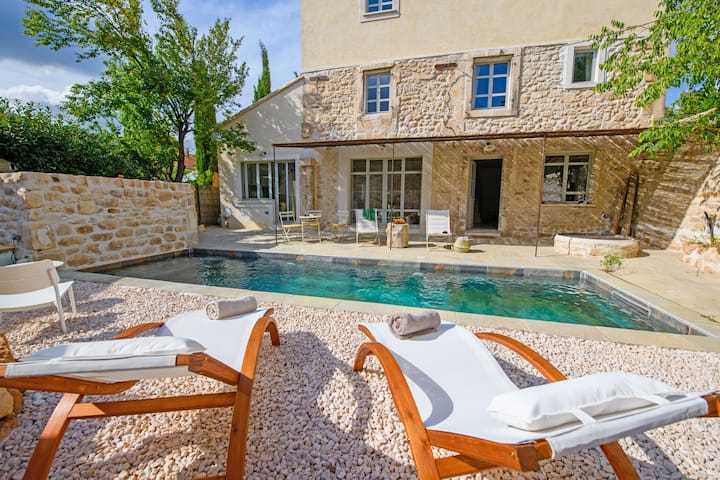 Mas Hyper Centre Du Village ! - Mouriès