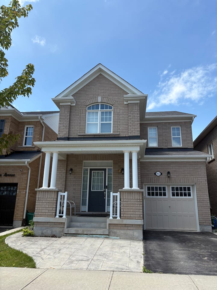 The Basement Apartment - Milton