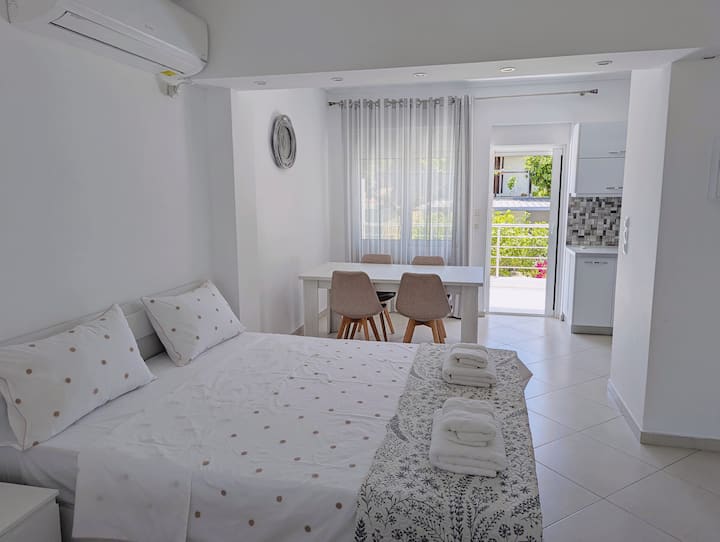 Vnv Apartment Near Athens Airport - Aéroport d'Athènes Eleftherios Venizelos (ATH)