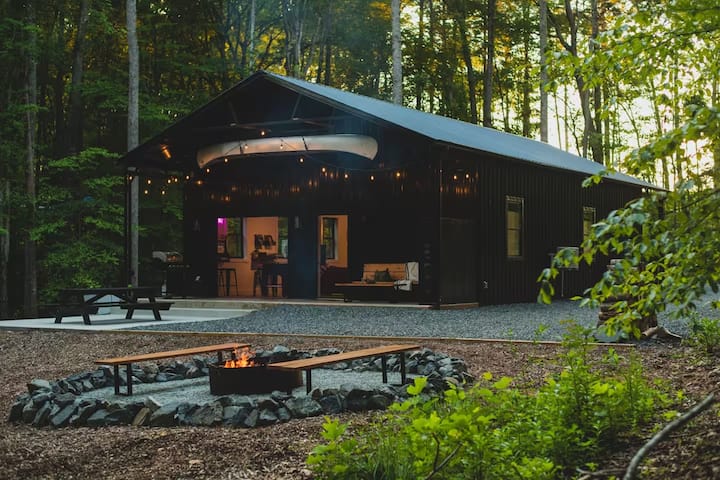 Moonlight Cabin - Lakefront Home On Mayo Lake Nc - Mayo Lake, NC