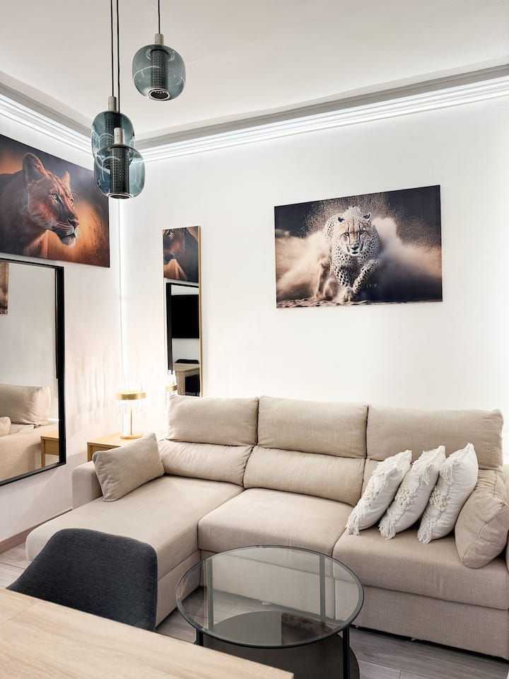 Apartamento Escalera Noble – Centro Histórico - Madrid