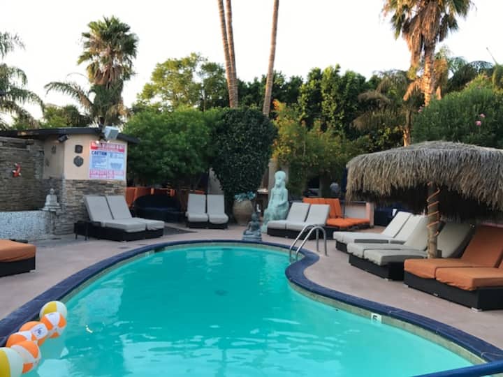 Couples Nude Resort And Inn - Desert Hot Springs, CA