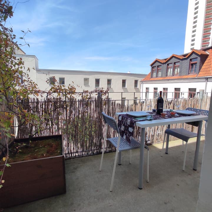 Zentrale Wohnung - Balkon & Lift - Leipzig Hbf Station