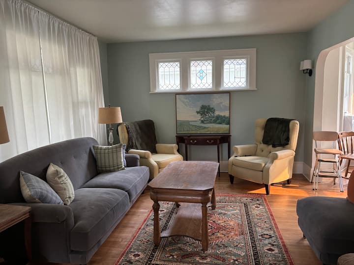 3-bedroom Charmer (Ndsu & Downtown) - Fargo, ND