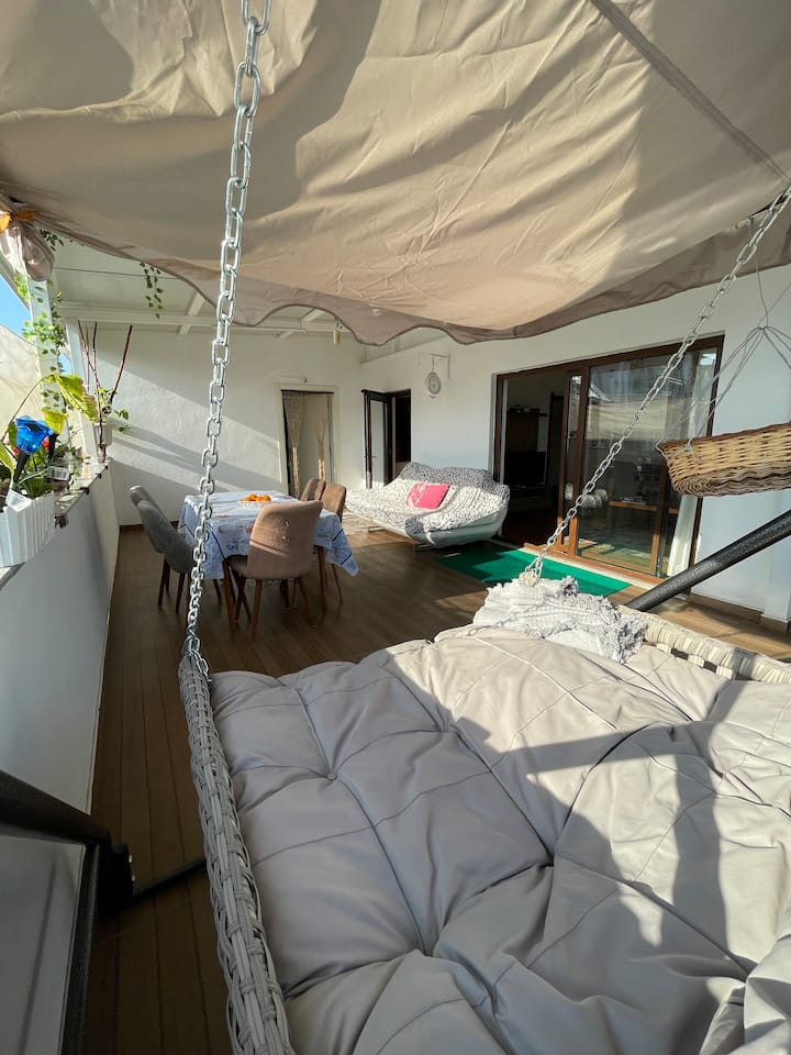 Terasta Projeksiyon Da Sinema - Antalya
