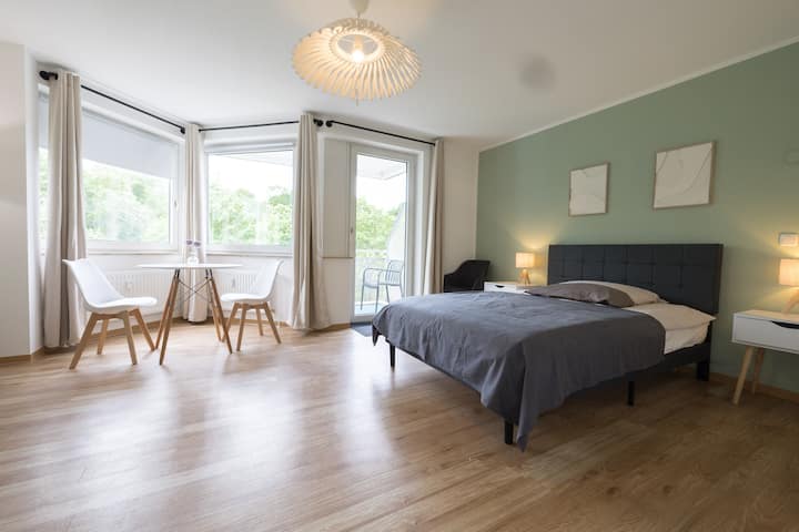 Central Business Apt | S6, Desk, Balcony, Messe - Essen