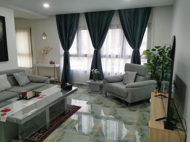 F2, 4 Couchages, Front De Mer - Oran