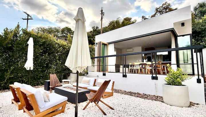 Laurel Canyon's Quiet & Cozy Canyon Studio Retreat - West Adams - Los Angeles