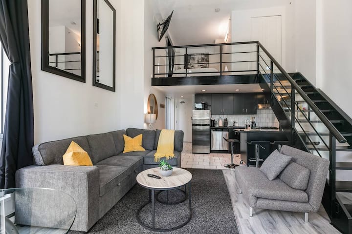 Modern & Chic Urban 1-bed Loft - Vancouver