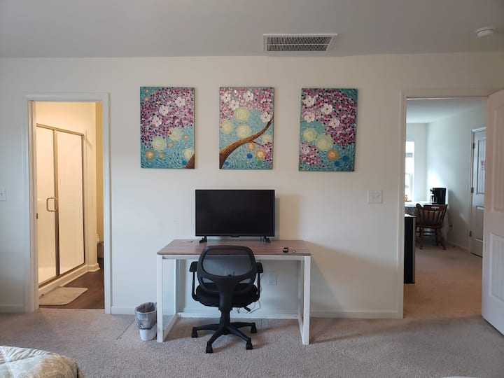 Cozy Nest Room 1 - Raleigh, NC
