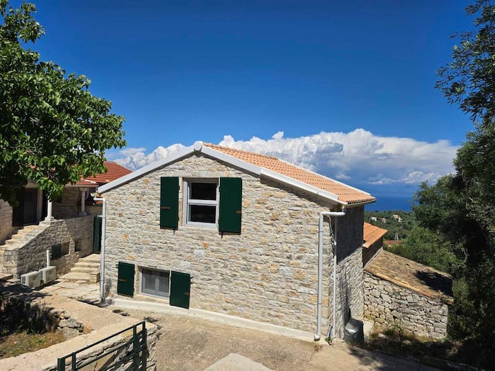 Kouzini: Charming Stone House - Paxos