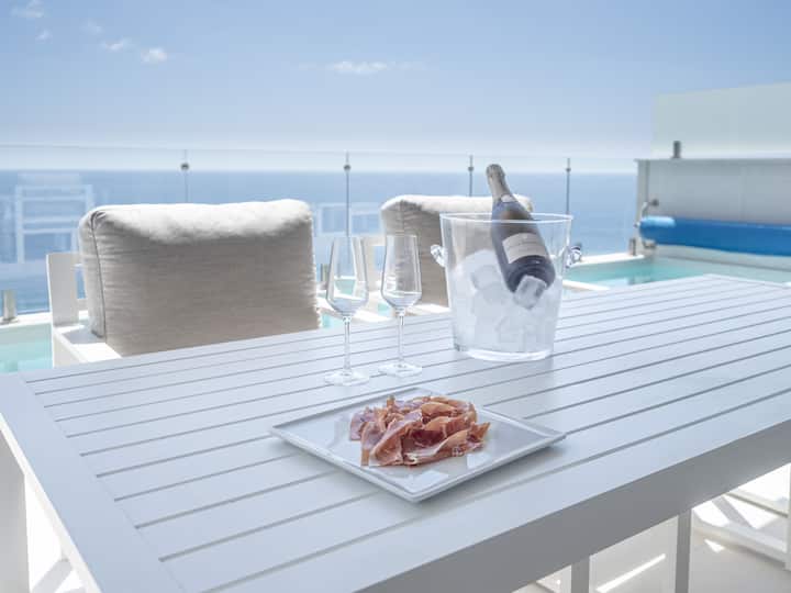 Villa De Lujo Con Vista Al Mar Y Piscina Privada - Almuñécar