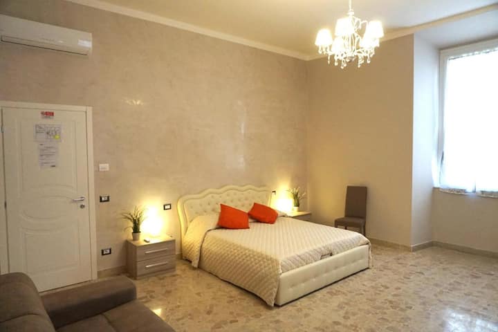 Rsgh Camera Ampia Per Famiglie, Centralissima - Civitavecchia