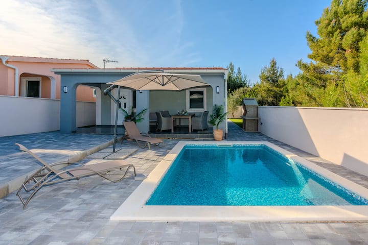 Holiday Home Stjepanovic - Vir