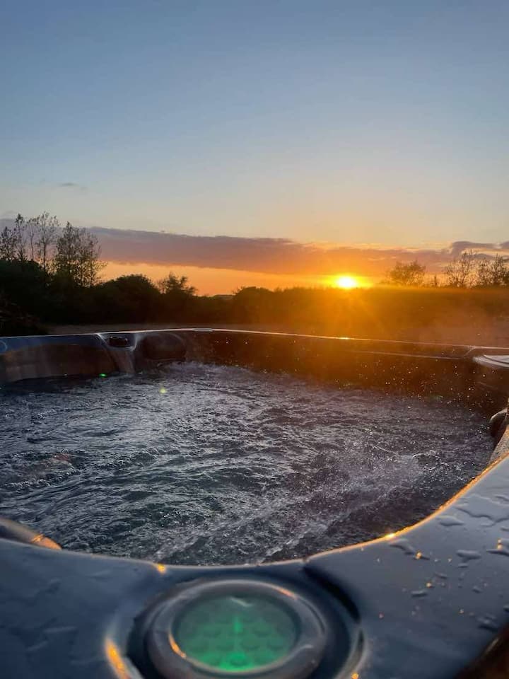 Cottage In Synod Inn + Hot Tub - New Quay