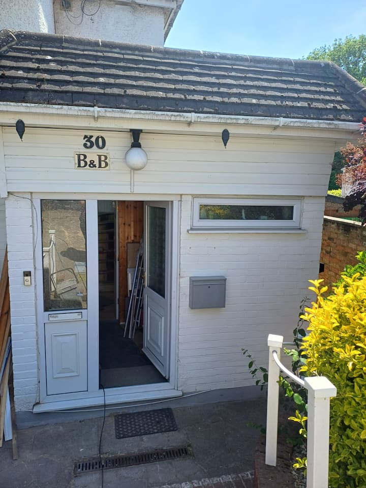Rooms In Croxley Green - Watford