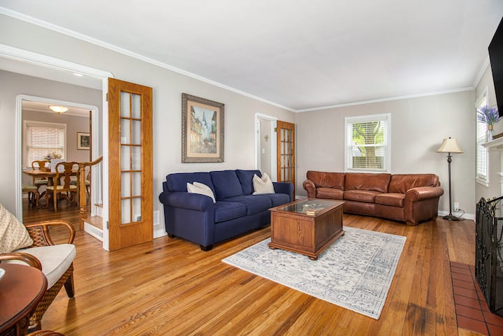 3br Charmer W/ Ac, Fast Wifi, Bbq, Laundry - Notre Dame, IN