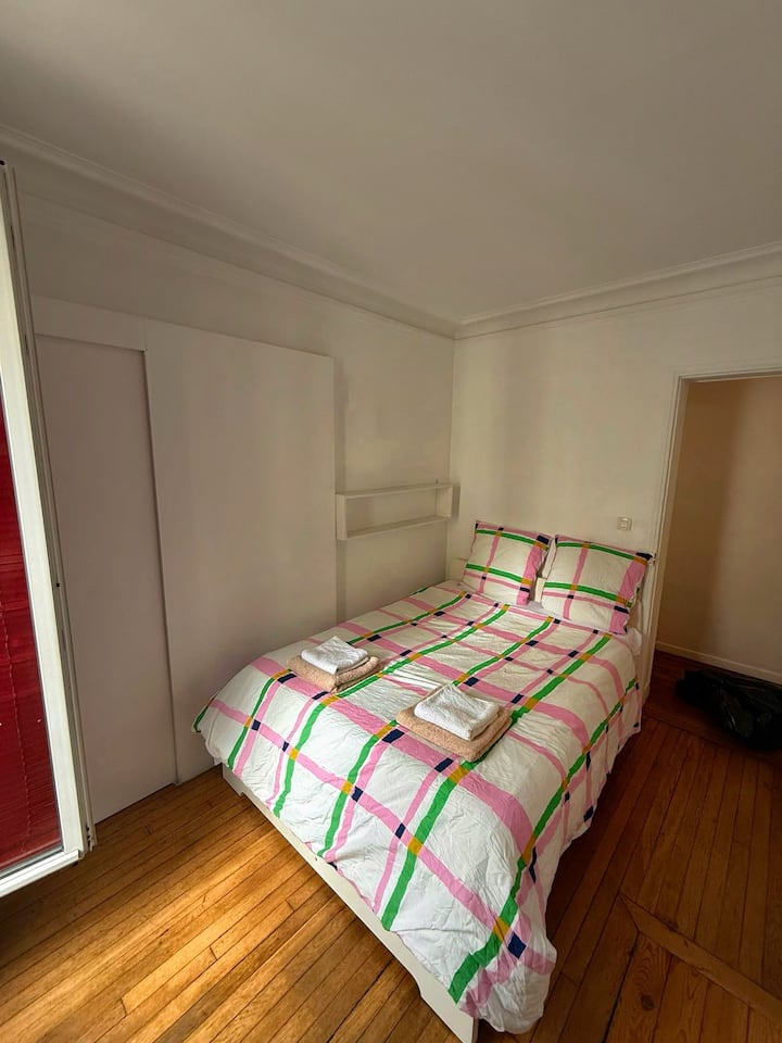 Appartement Parisien - Ibis Styles Paris Batignolles