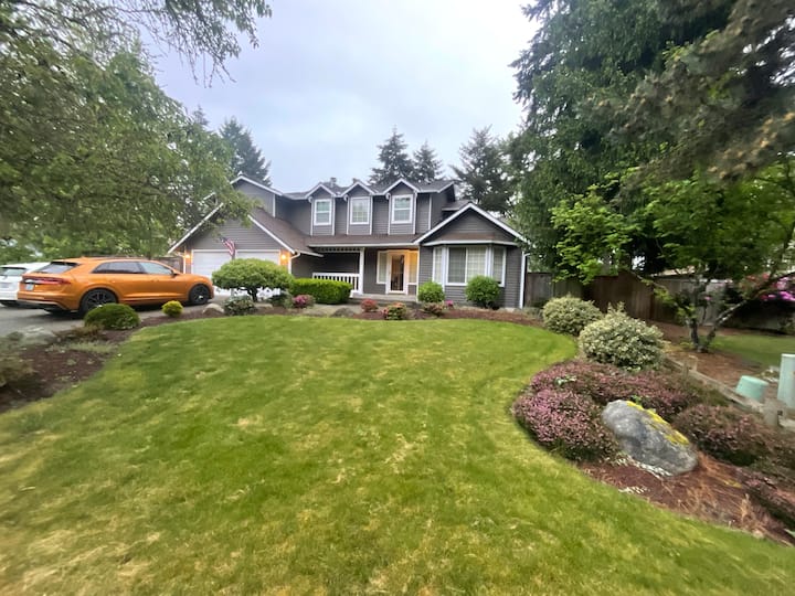 Cozy Home - Puyallup, WA