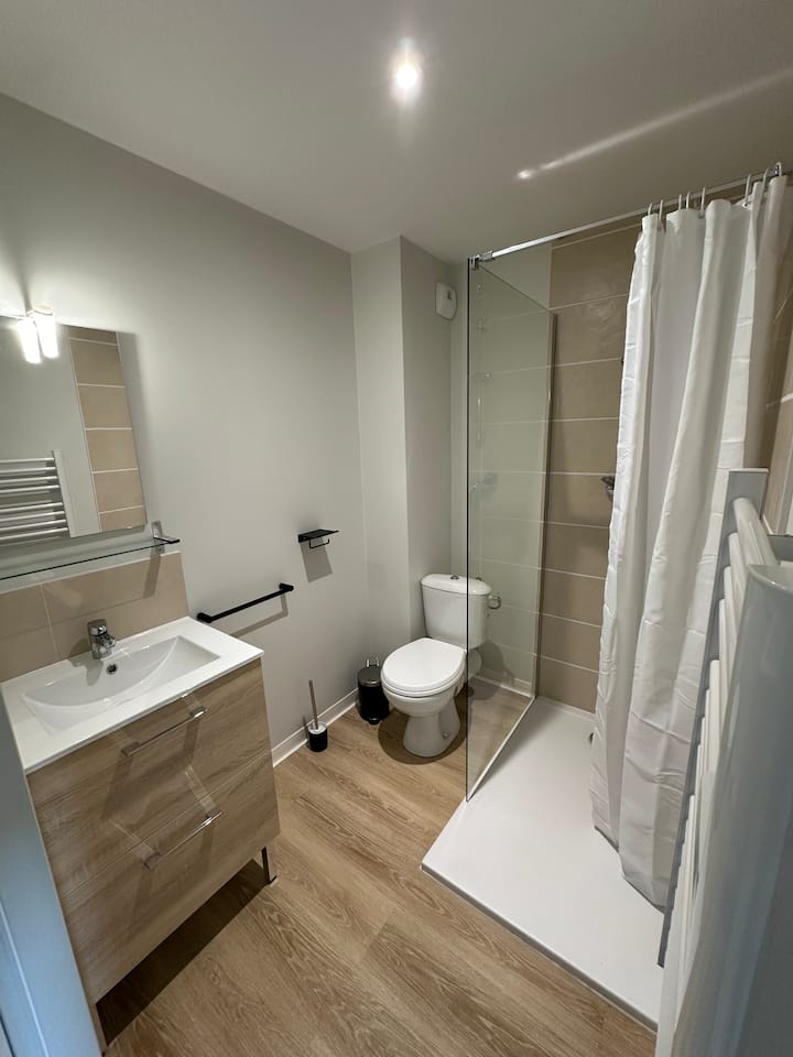 Chambre Et Cuisine Tout Confort - Bordeaux