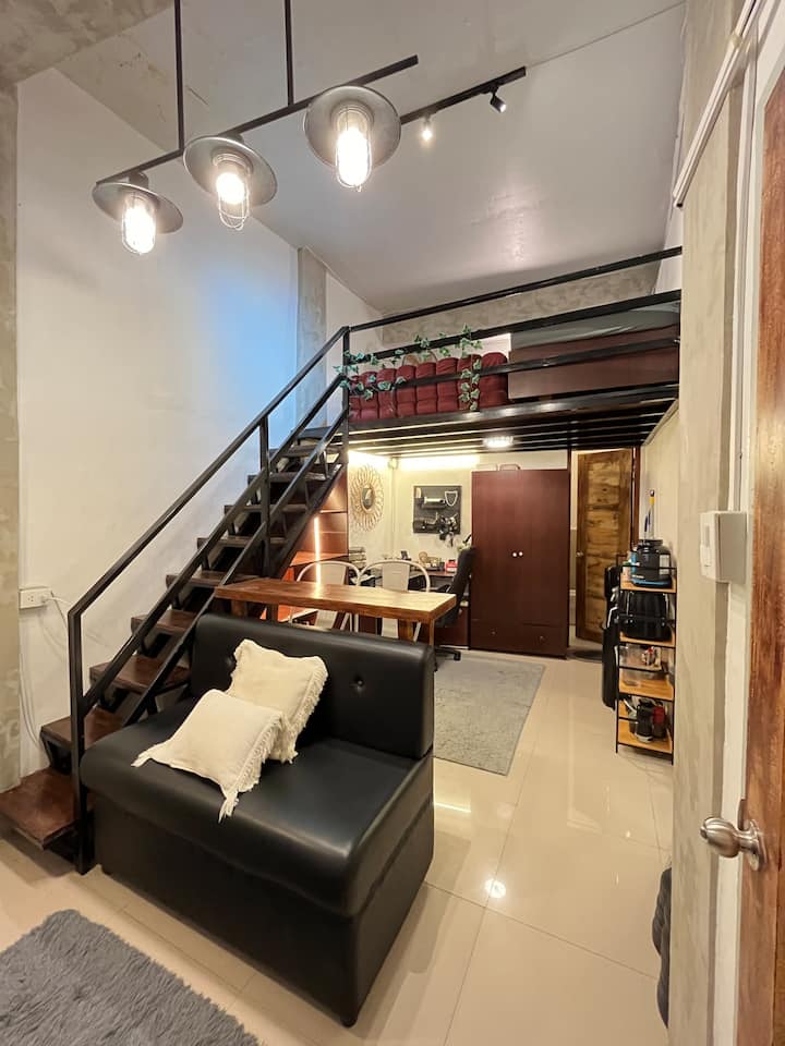 Mancave: Cozy Mezzanine Loft - Iligan City