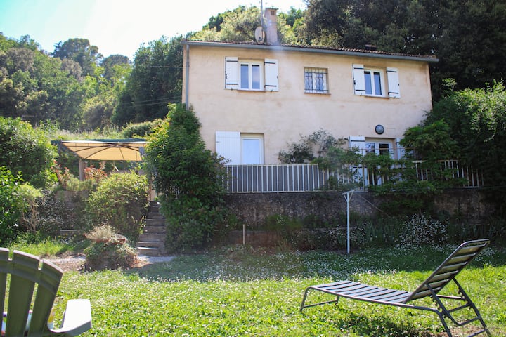 Maison Au Calme Avec Jardin - Opio