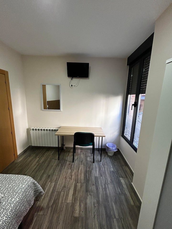 B3 Habitacion Individual - León, Spain