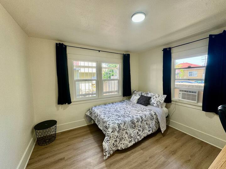 Private Safe Clean Securte Bedroom Dtla Koreatown - Los Angeles, CA