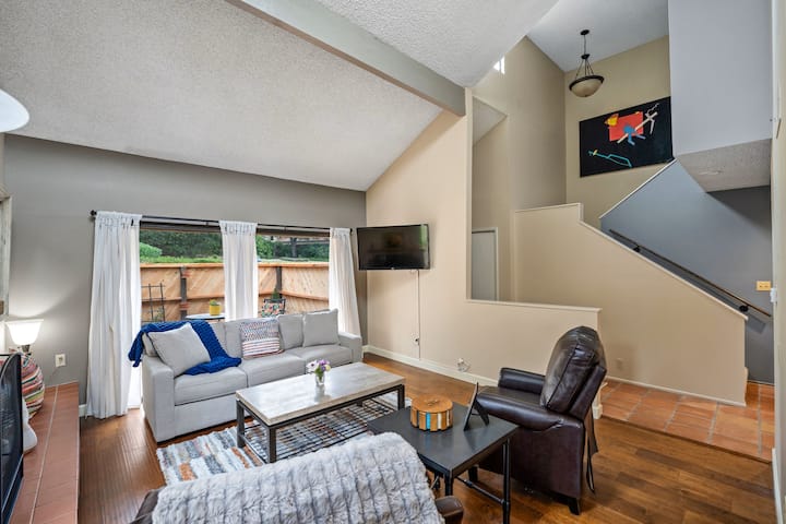 Townhome In Magical Ojai - Ventura County, CA