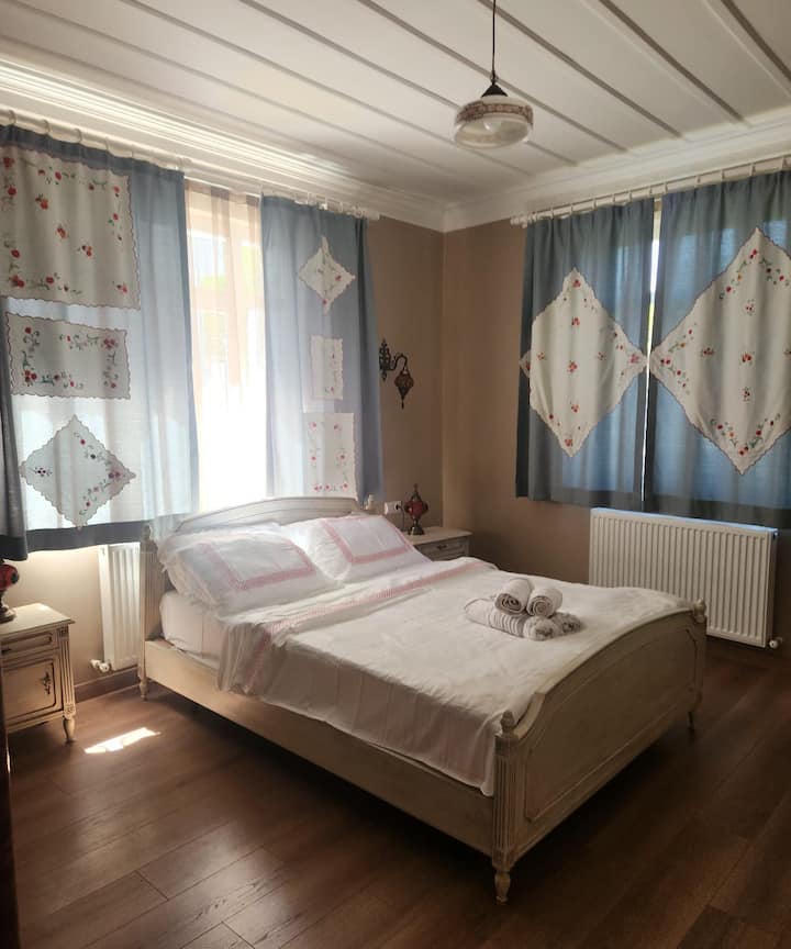 Ada Evi Gibi Bir Ada Evi - Prinzeninseln (Istanbul)